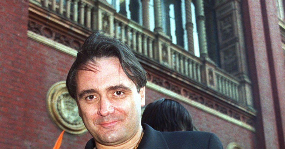 Actor and comedian Tony Slattery dies at age 65