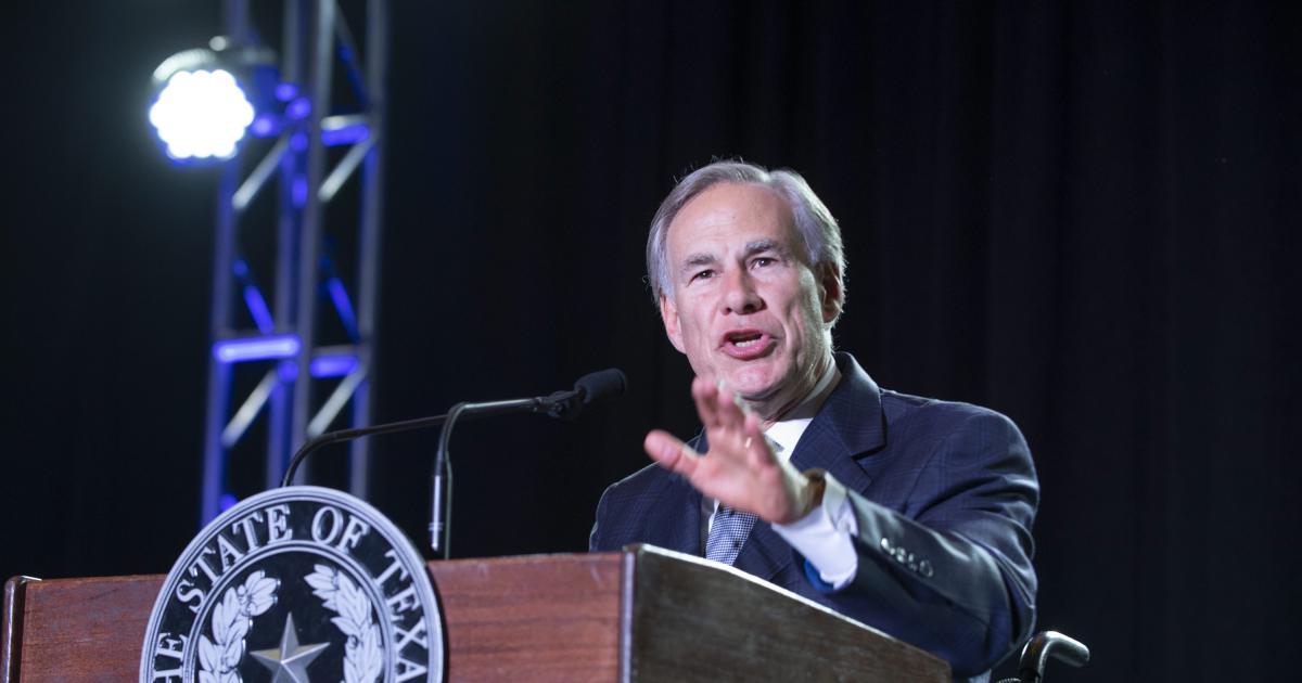 Texas governor invites mayors of New York and D.C. to learn about ...