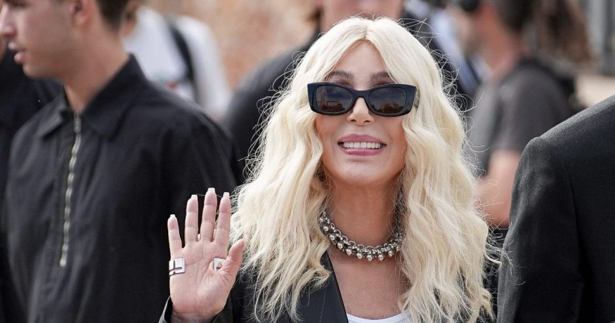 Cher says that if Trump is re-elected she will leave the country