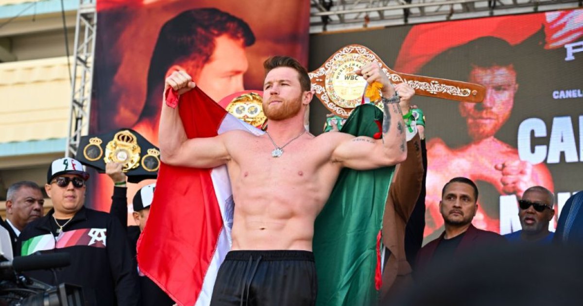 Boxer Saúl 'Canelo' Álvarez defeats Munguía and remains super ...