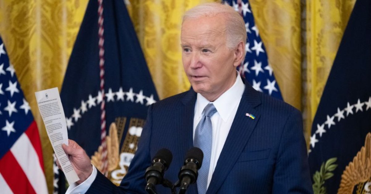 Biden firma una ley de gasto bipartidista de 460.000 millones de dólares