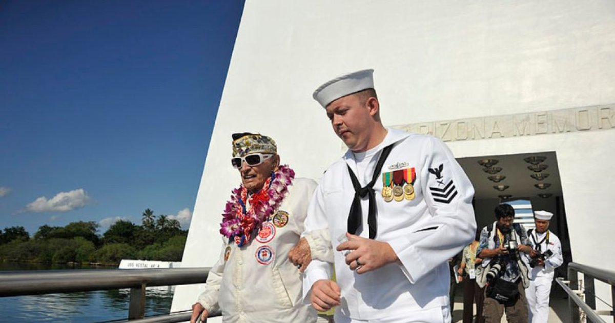 Lou Conter, the last survivor of the USS Arizona in the attack on Pearl ...