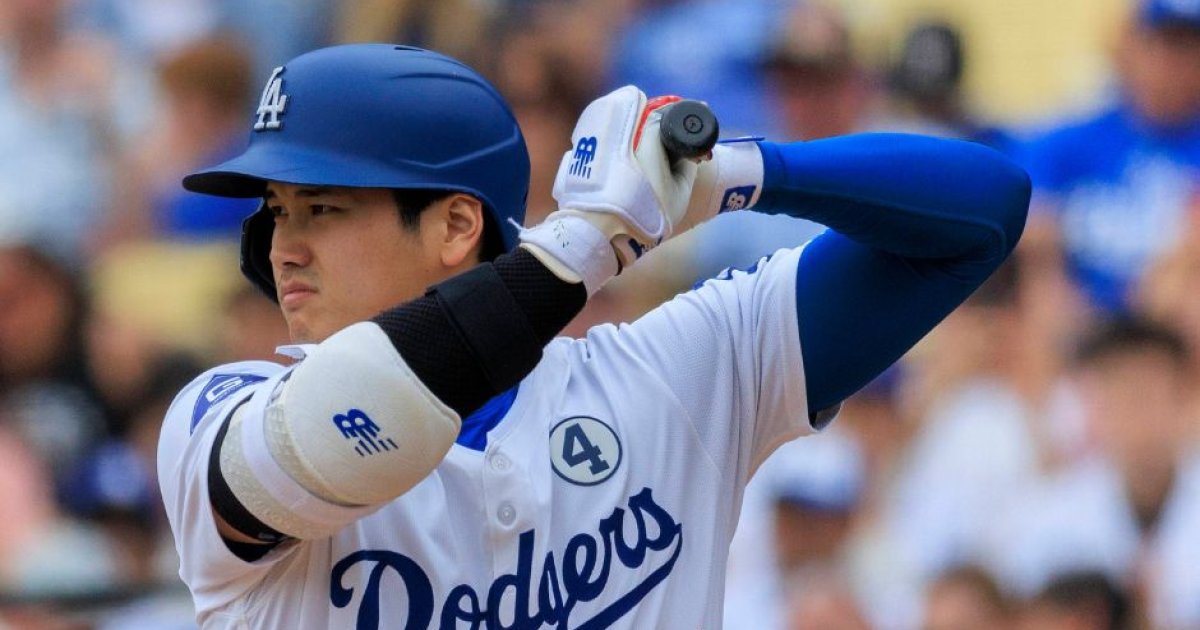 Shohei Ohtani becomes the fastest baseball player to join the 40-40 club