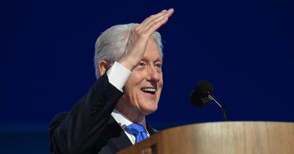 Former President Bill Clinton is hospitalized two days before Christmas ...