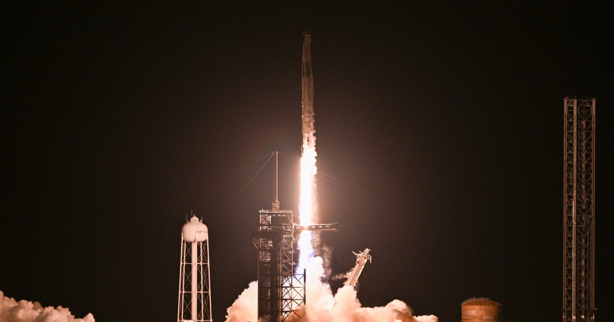 Elon Musk envisions Starship mega-rocket mission to Mars in late 2026