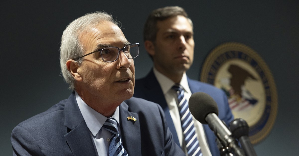 Special prosecutor David Weiss criticizes Hunter Biden pardon, opposes ...