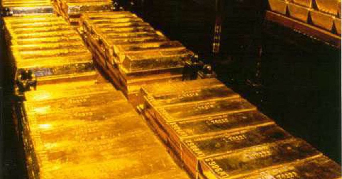 Gold surpasses $3,000 per ounce for the first time in history