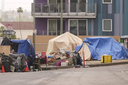 Treatment or prison: Trump's solutions for homelessness in DC