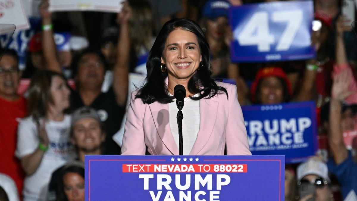 Tulsi Gabbard announces she is joining the Republican Party at a Trump ...