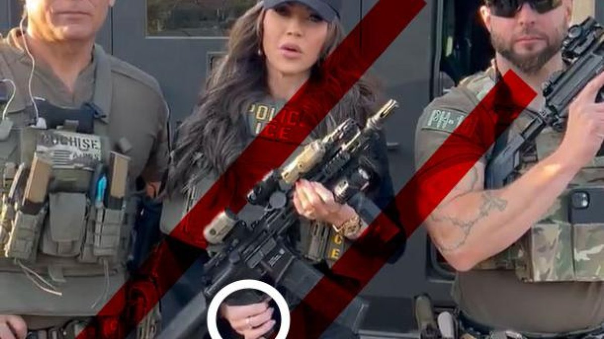 Kristi Noem criticized for posing "irresponsibly" with an M4 rifle