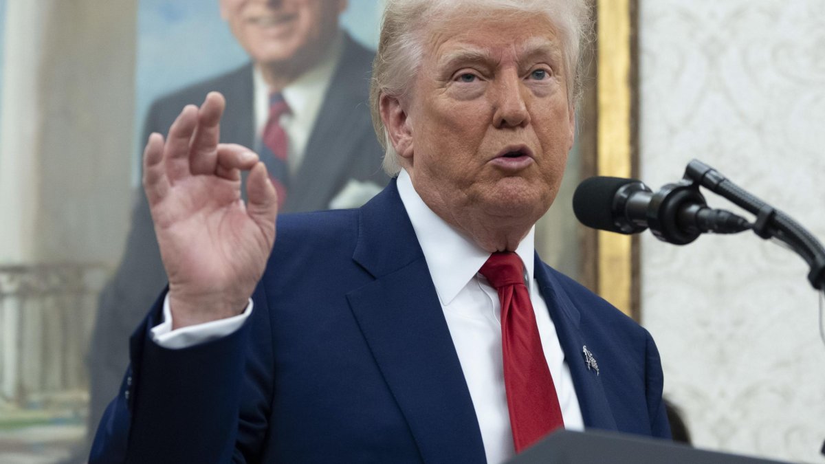 Trump Organization launches 'Trump Mobile,' a private-label wireless ...