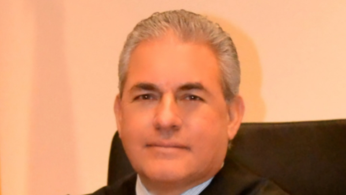 Democratic judge who harbored alleged TdA member in his home disbarred