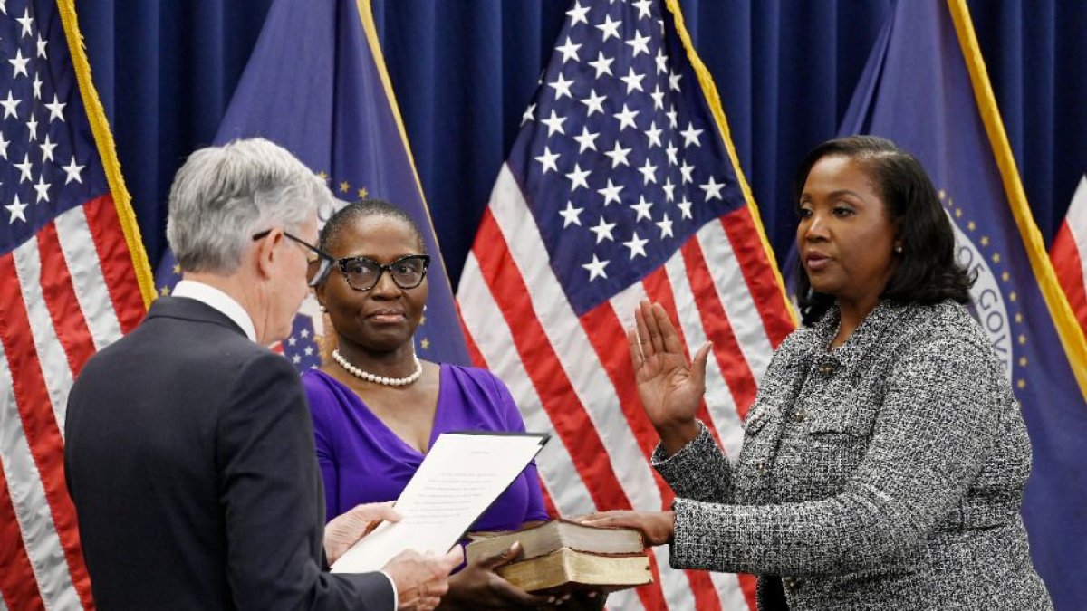 Fed Governor Lisa Cook won't bow to Trump's pressure, clings to her post