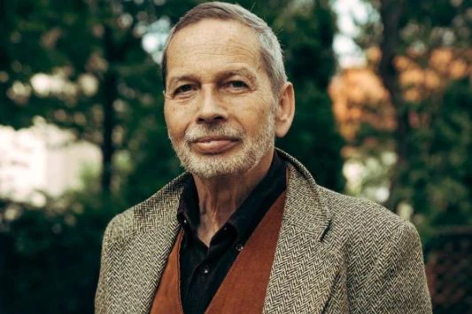 Frank Furedi a ‘La Voz Media’: “Hoy, tu biología y tu raza son más ...