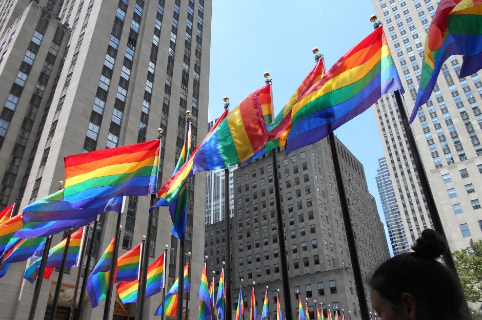 Rockefeller Center replaces all 193 country flags with LGBT flags