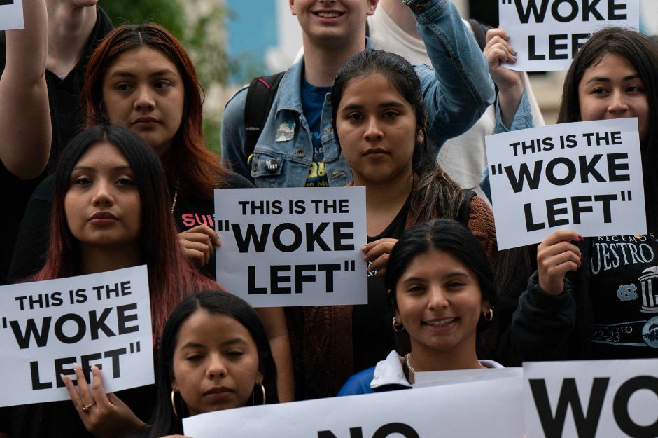 Cuatro de cada cinco estadounidenses no usa términos woke para comunicarse