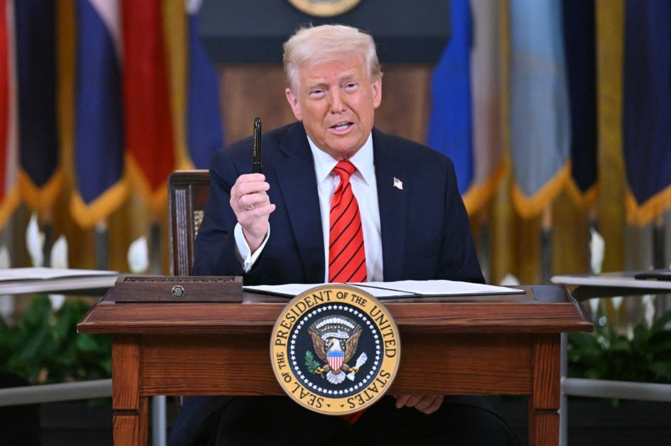 Trump announces deals with five law firms for $600 million in pro bono ...