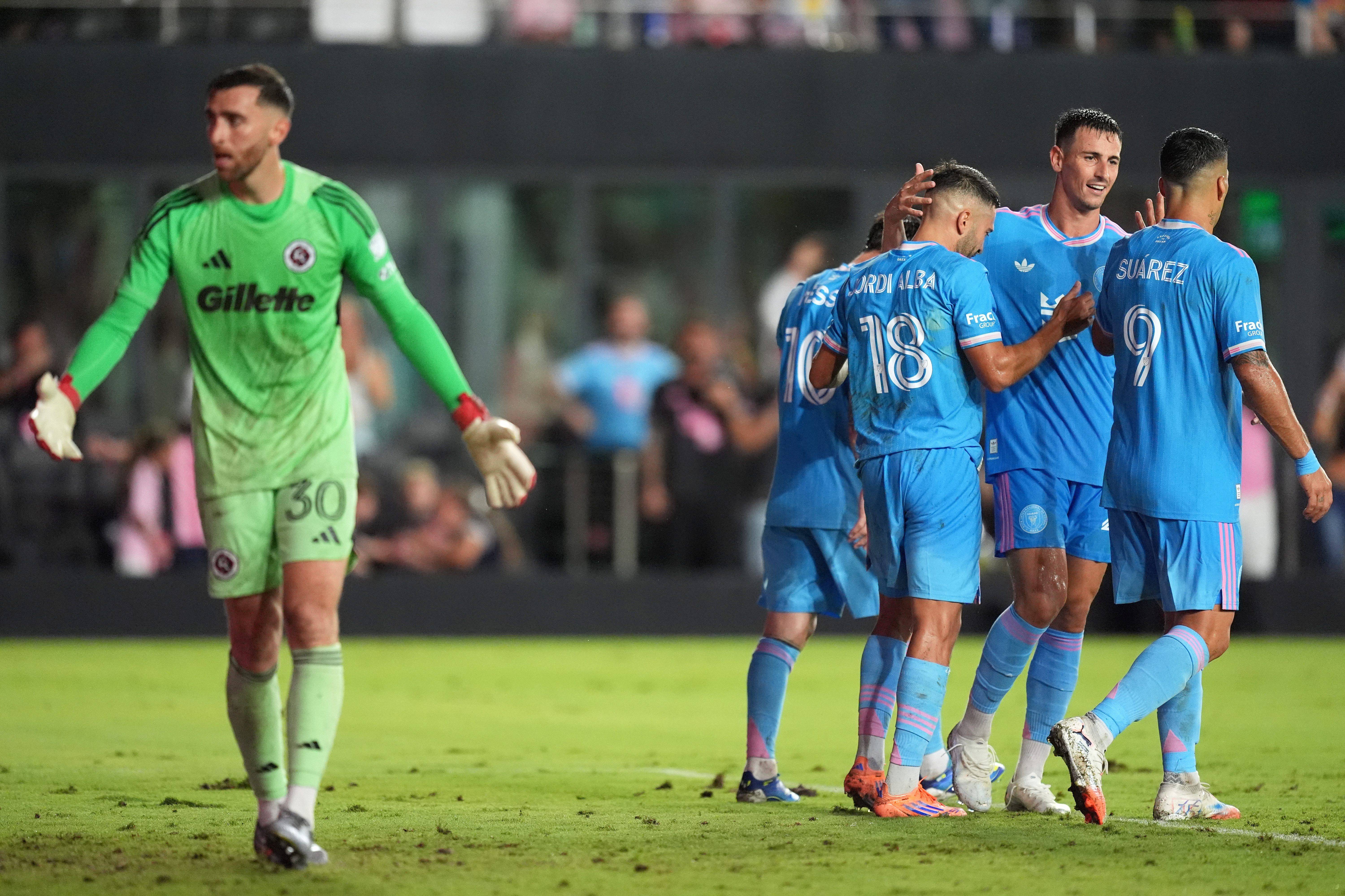 Inter Miami crushes New England (4-1) with three assists from Messi