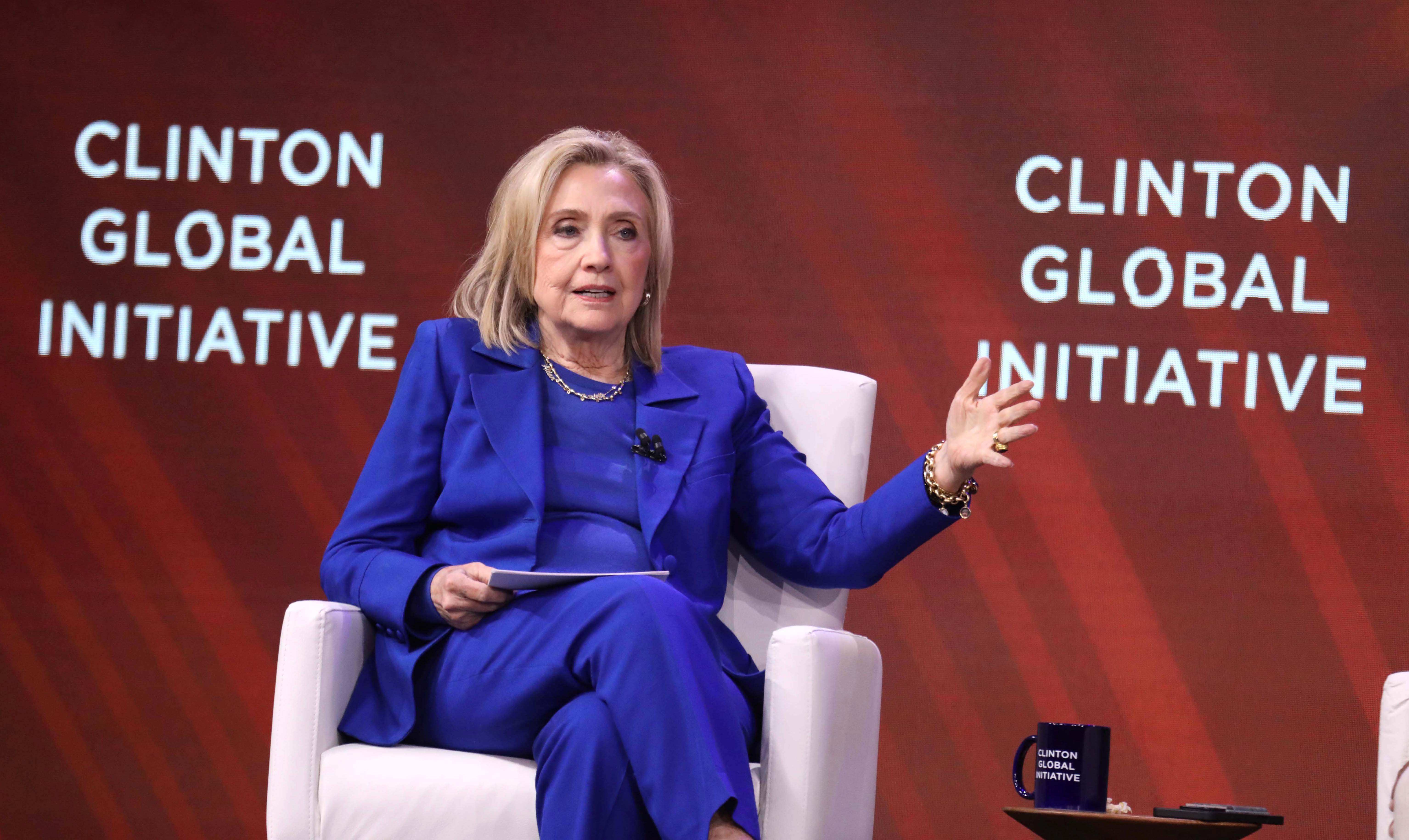 "Un primer paso significativo": Hillary Clinton elogia a la ...