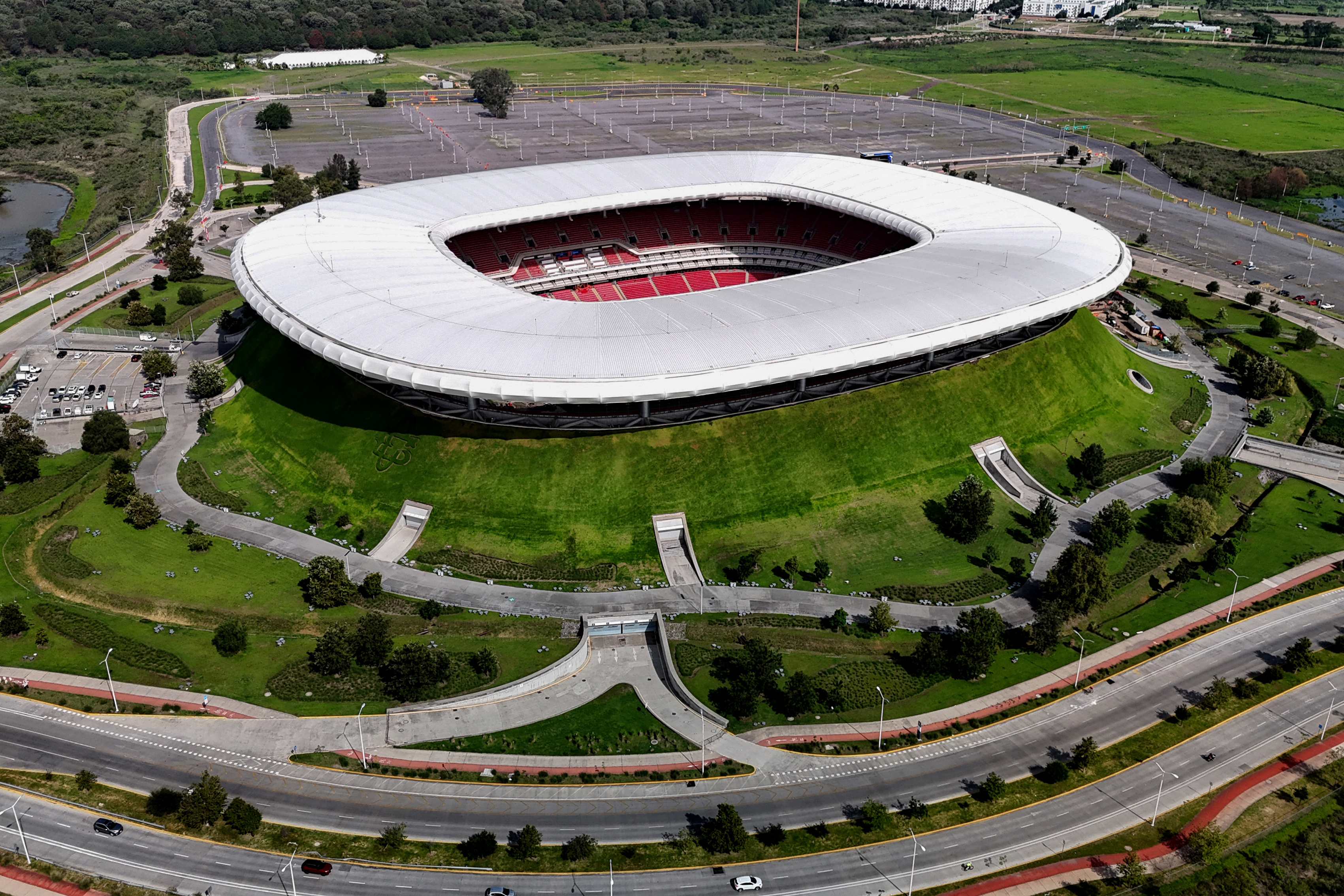 Mexico: 456 bags of human remains found near Akron Stadium, site of the ...